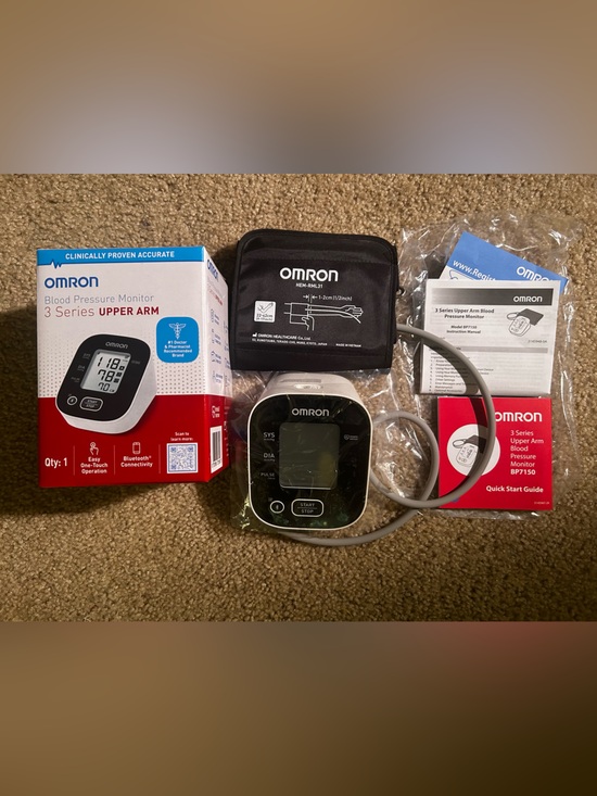 OMRON | Other | Omron 3 Series Upper Arm Blood Pressure Monitor With ...
